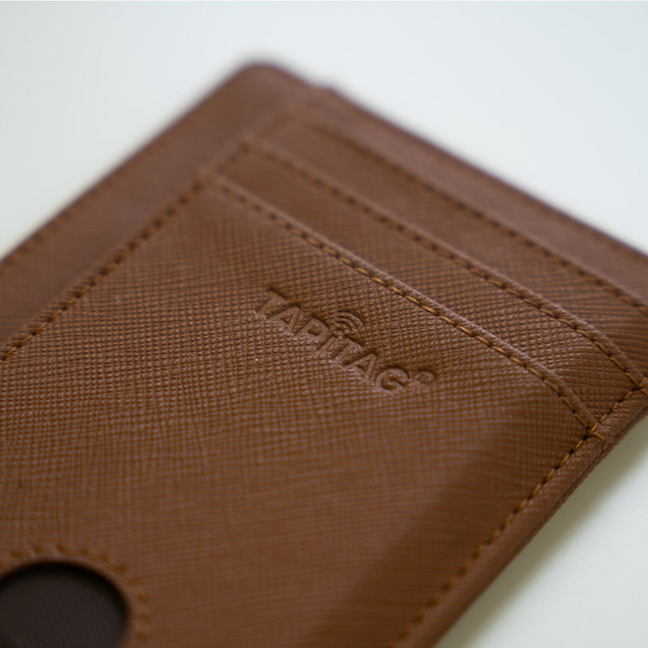 Minimalist Leather Wallet with RFID Protection – TAPiTAG
